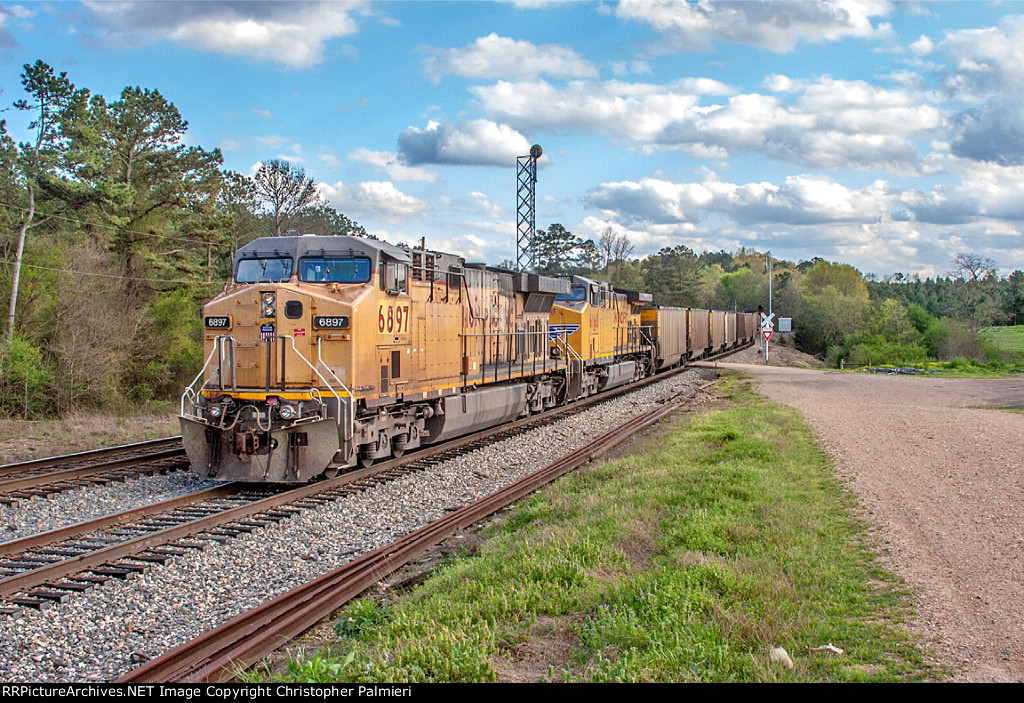 UP 6897 Leads KCS CWEKC25